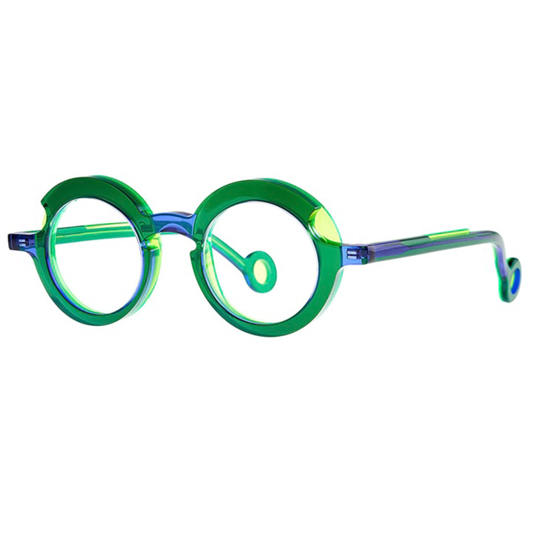 Sara 09 – Respectacle Company